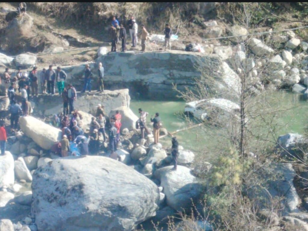 Police Head Constable And His Wife Killed, 2 Children Injured In ...